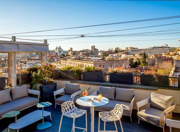 由蒙蒂视图Tiziano阶地- Rooftop bar in Rome | The Rooftop Guide - 金博宝188手机网页 ...